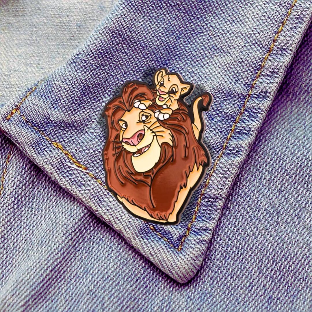 The Lion King Mufasa and Simba Character Enamel Pin, Custom Enamel Pin ...