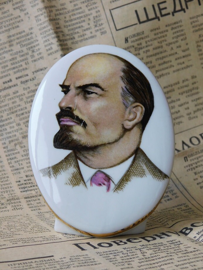Plaque Vladimir Lenin Porcelain Figurine Soviet Agitation - Etsy