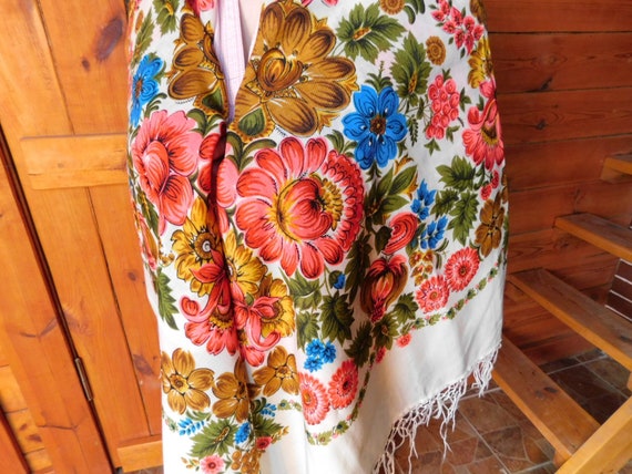 Ancient white shawl, Ukrainian shawl, vintage shawl, … - Gem