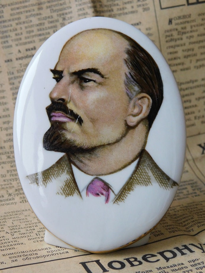 Plaque Vladimir Lenin Porcelain Figurine Soviet Agitation - Etsy