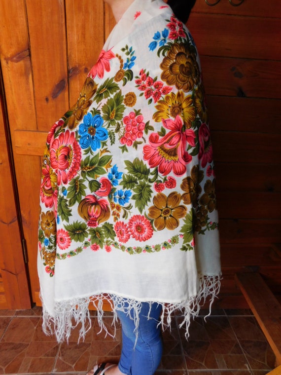 Ancient white shawl, Ukrainian shawl, vintage shawl, … - Gem