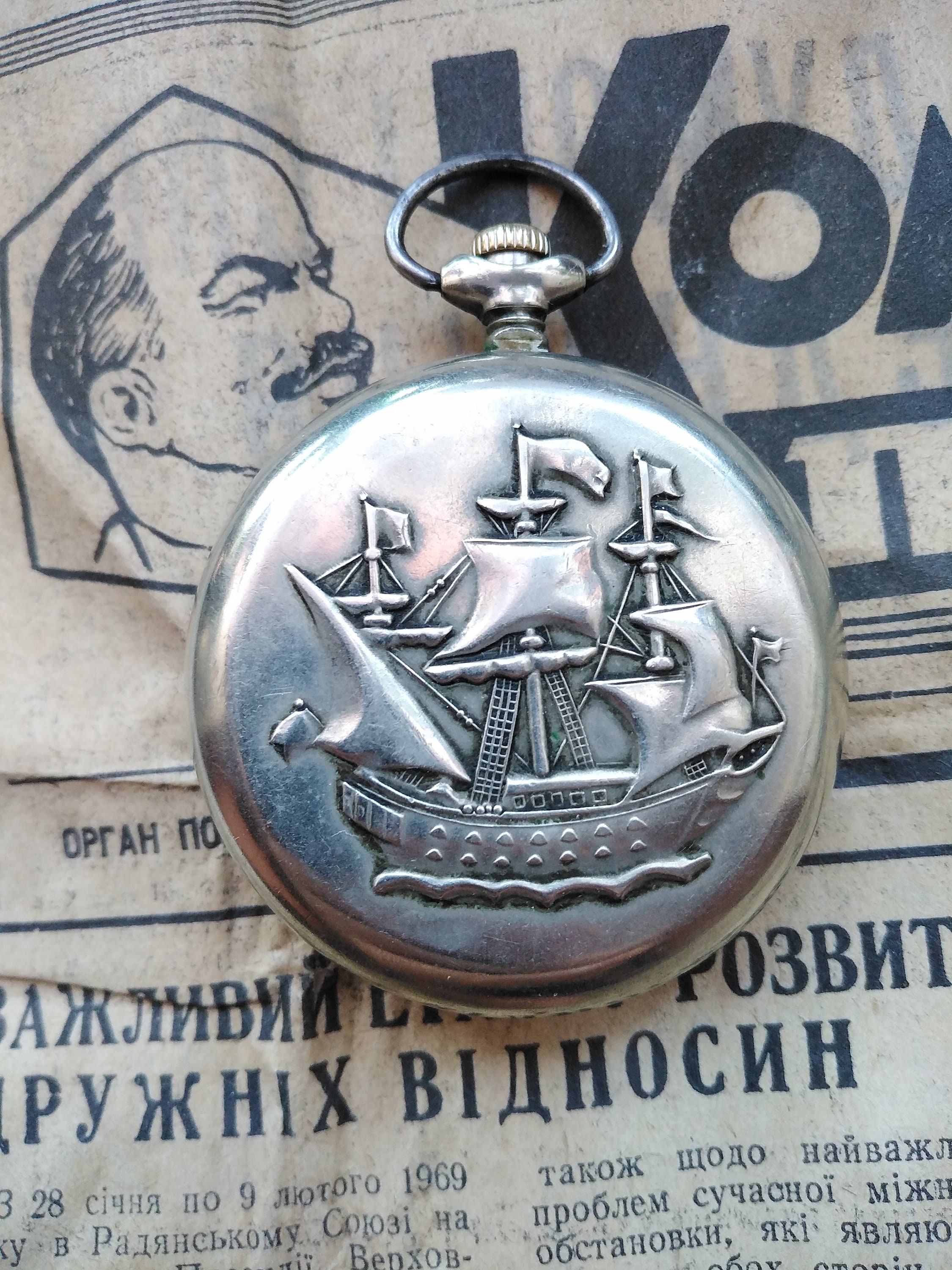 Vintage Soviet Pocket Watch. Ship. Mechanical Watch MOLNIJA - Etsy