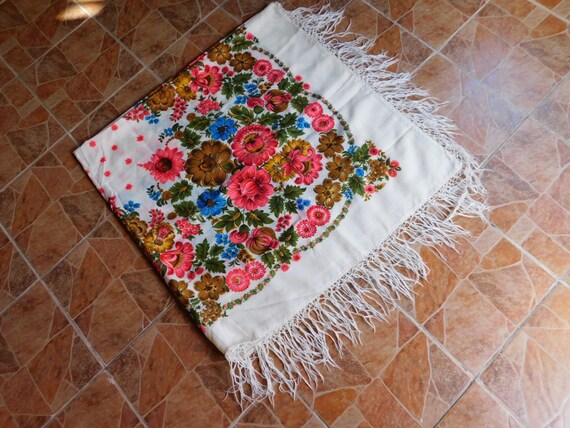 Ancient white shawl, Ukrainian shawl, vintage shawl, … - Gem
