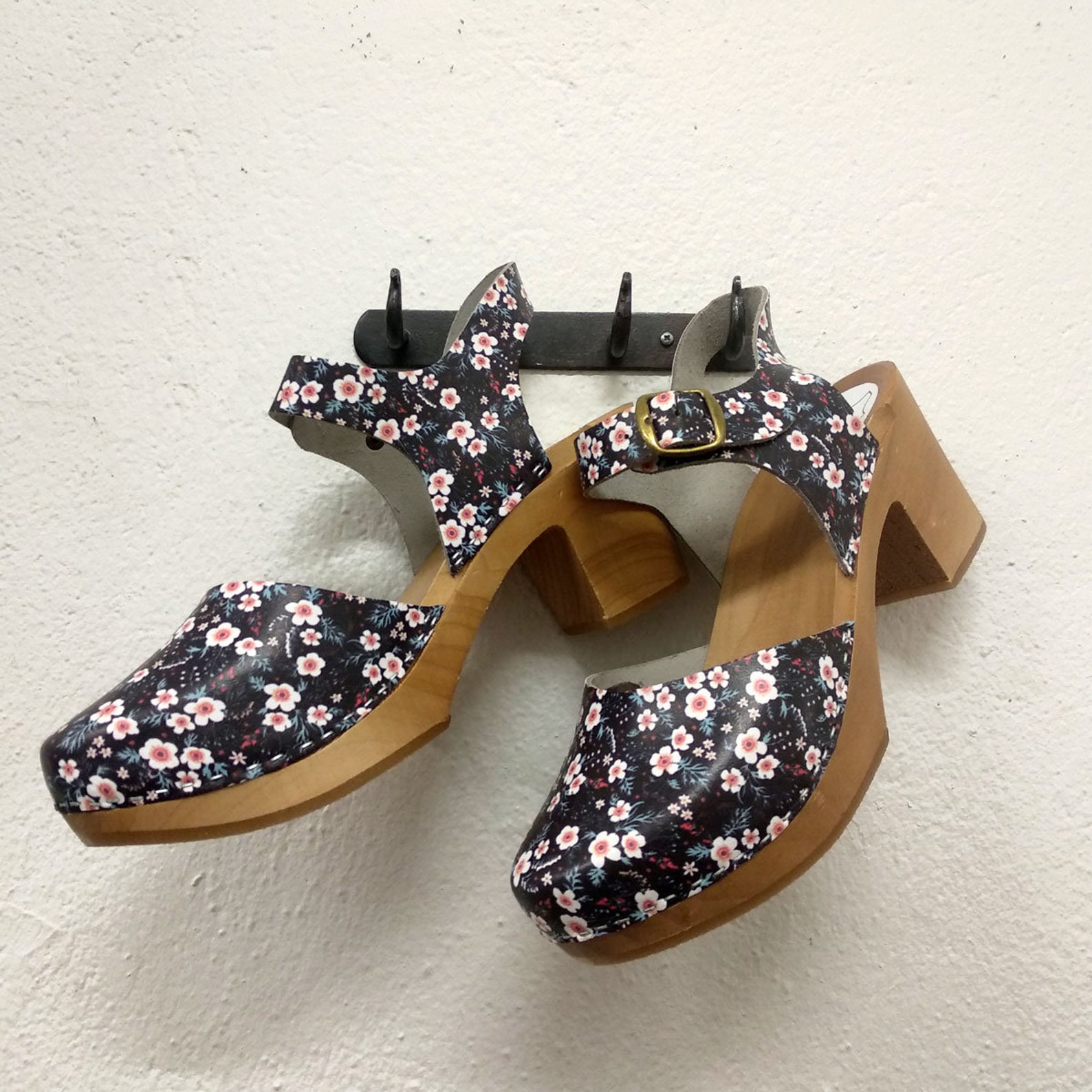 Swedish Clogs - ESTELLE - Sandals Moccasins Wooden Women Clogs Leather ...