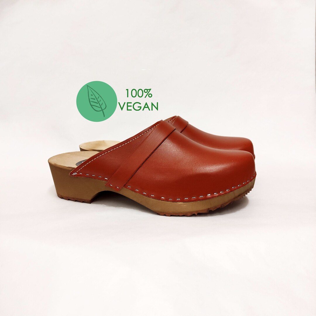 Vegan Swedish Clogs BONDA Handmade Clogs, Vegan Leather, Honey Vegan ...