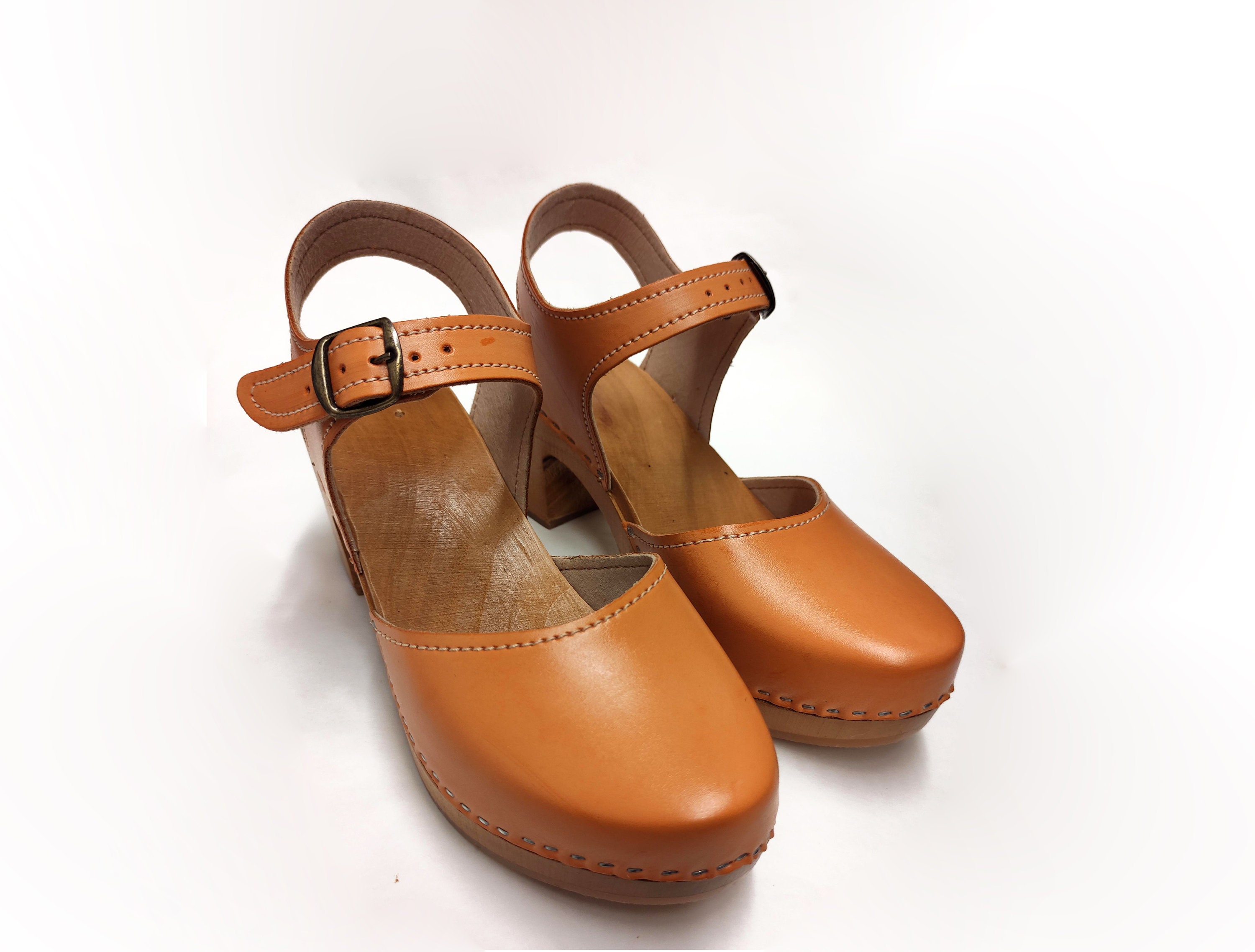 Vegan Swedish Clogs ESTELLE Handmade Clogs, Vegan Leather, Honey Vegan ...