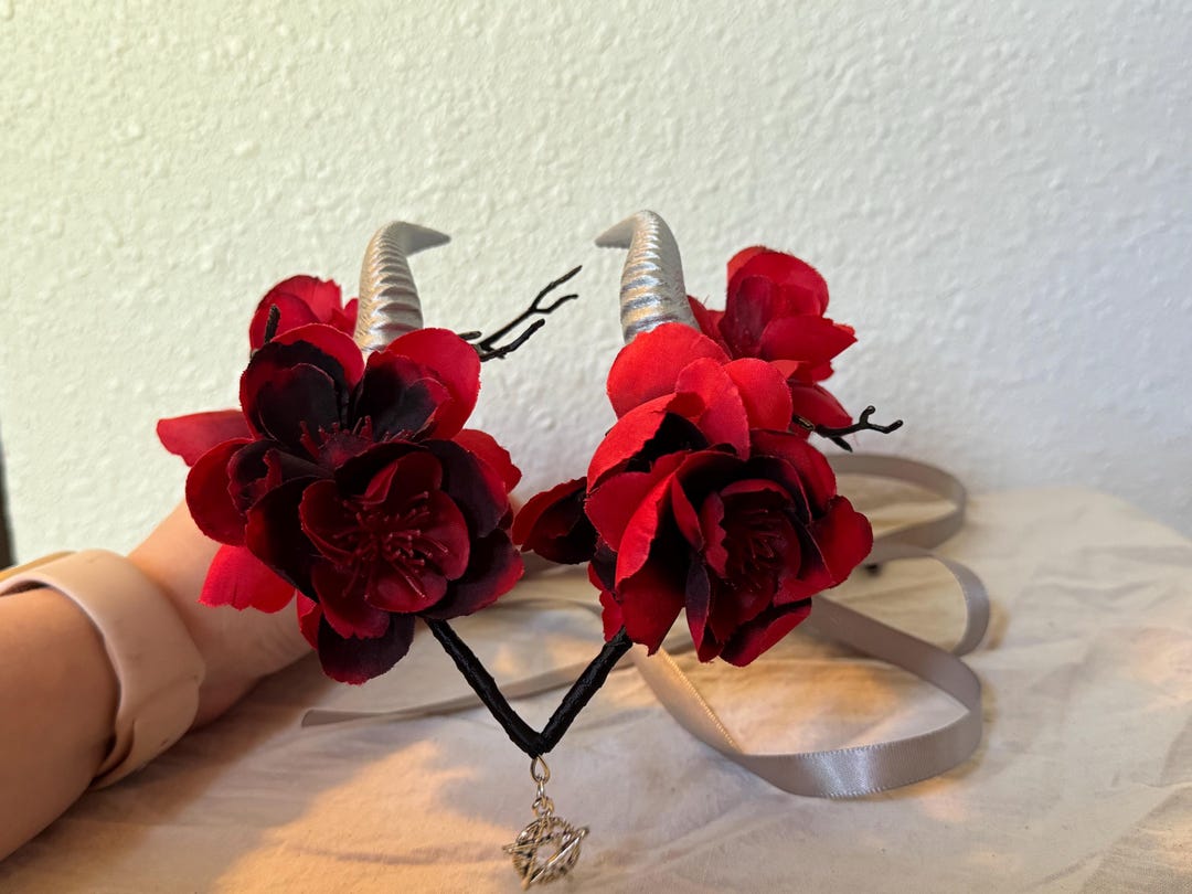 Night Court Fae Fairy Faerie Fantasy Inferno Dragon Crown Fourth Wing ...