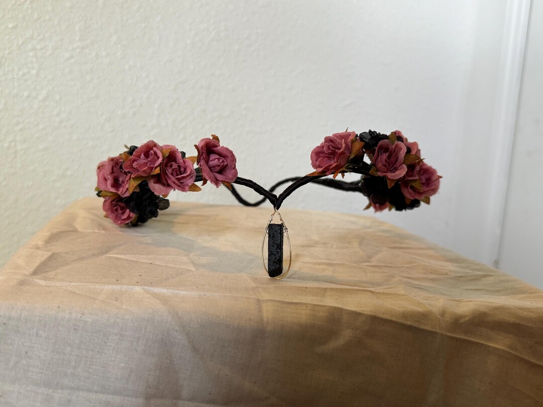 Spring Court Night Court Persephone Fae Fairy Faerie Fantasy Elf ...