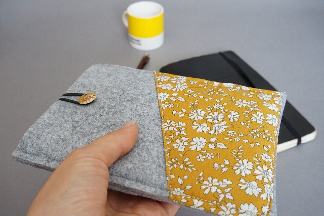 Felt Kindle Sleeve, Grey Kindle Case, Grey and Mustard Yellow Case ...