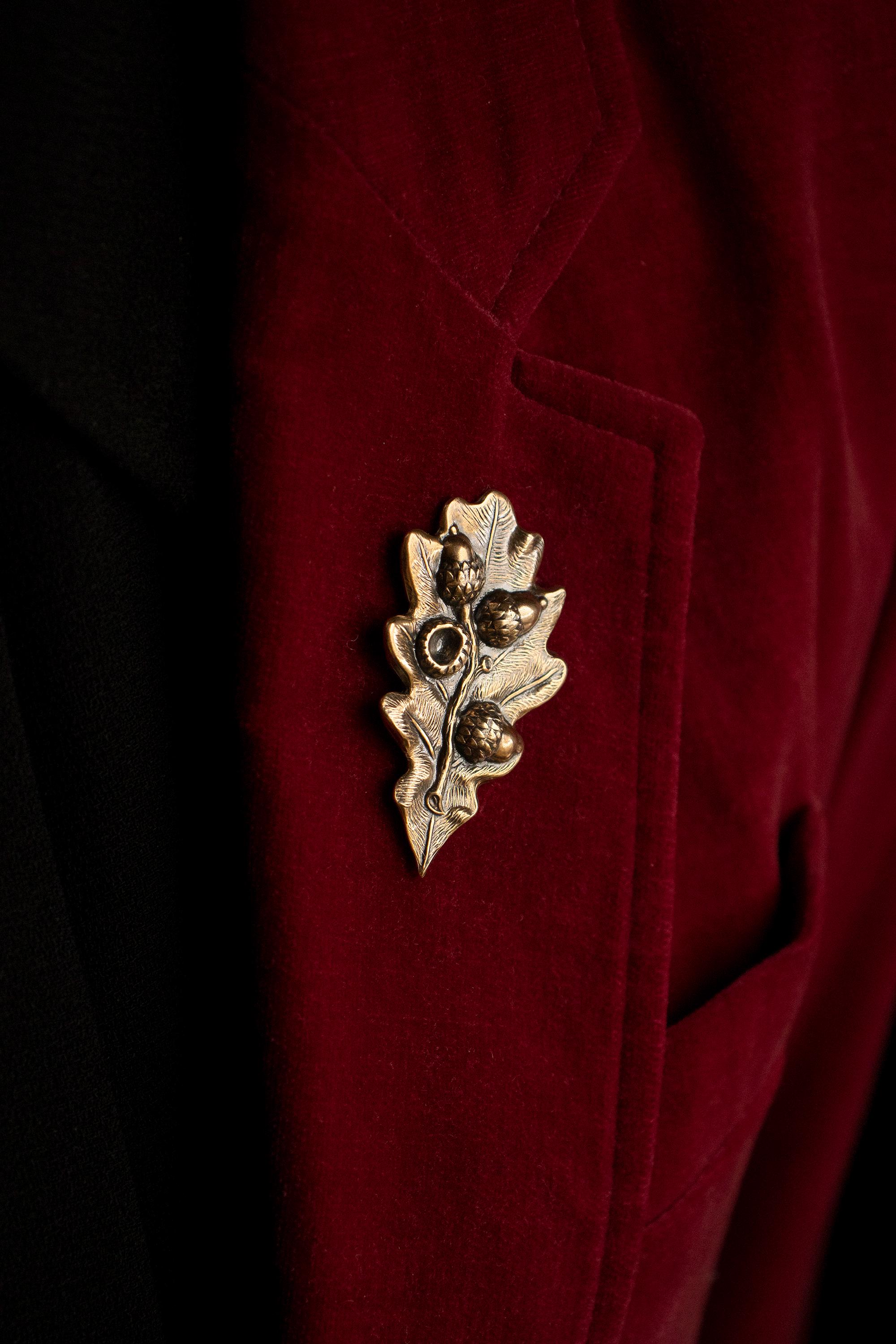 Oak Leaf & Acorn Pin: Botanical Brooch, Solid Brass - Etsy