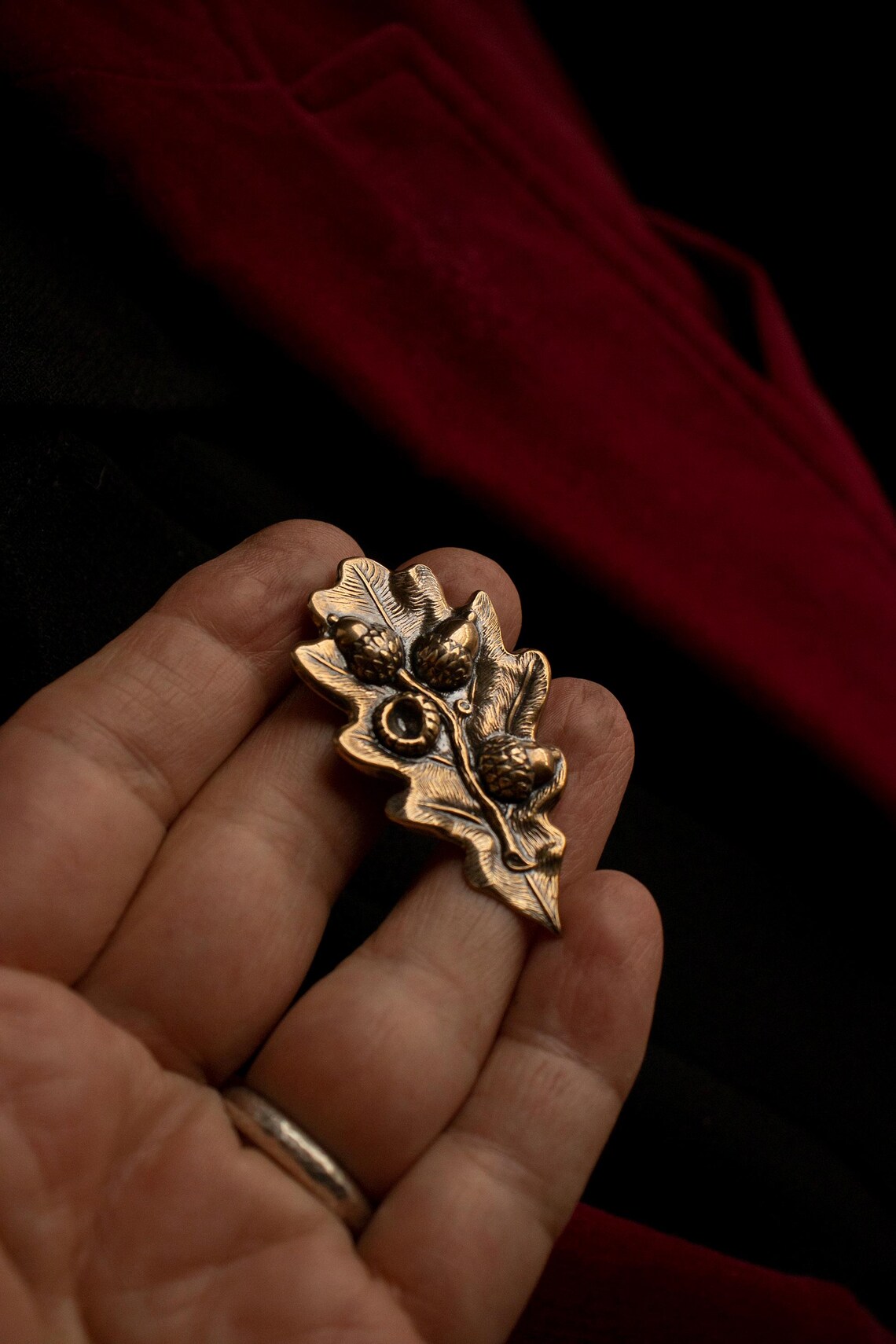 Oak Leaf & Acorn Pin: Botanical Brooch, Solid Brass - Etsy