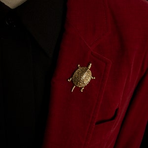 Turtle Pin: Solid Brass Vintage Style Lapel Brooch - Etsy