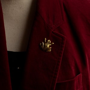 Frog Pin/frog Brooch/toad Pin/toad Brooch/witch Pin/amphibian Pin/brass ...