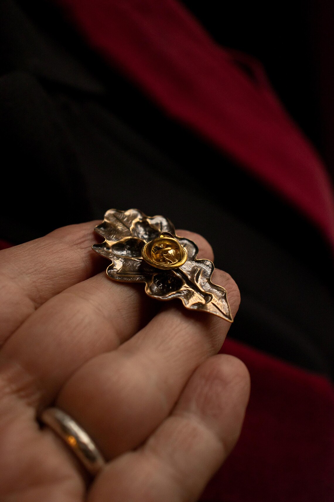 Oak Leaf & Acorn Pin: Botanical Brooch, Solid Brass - Etsy