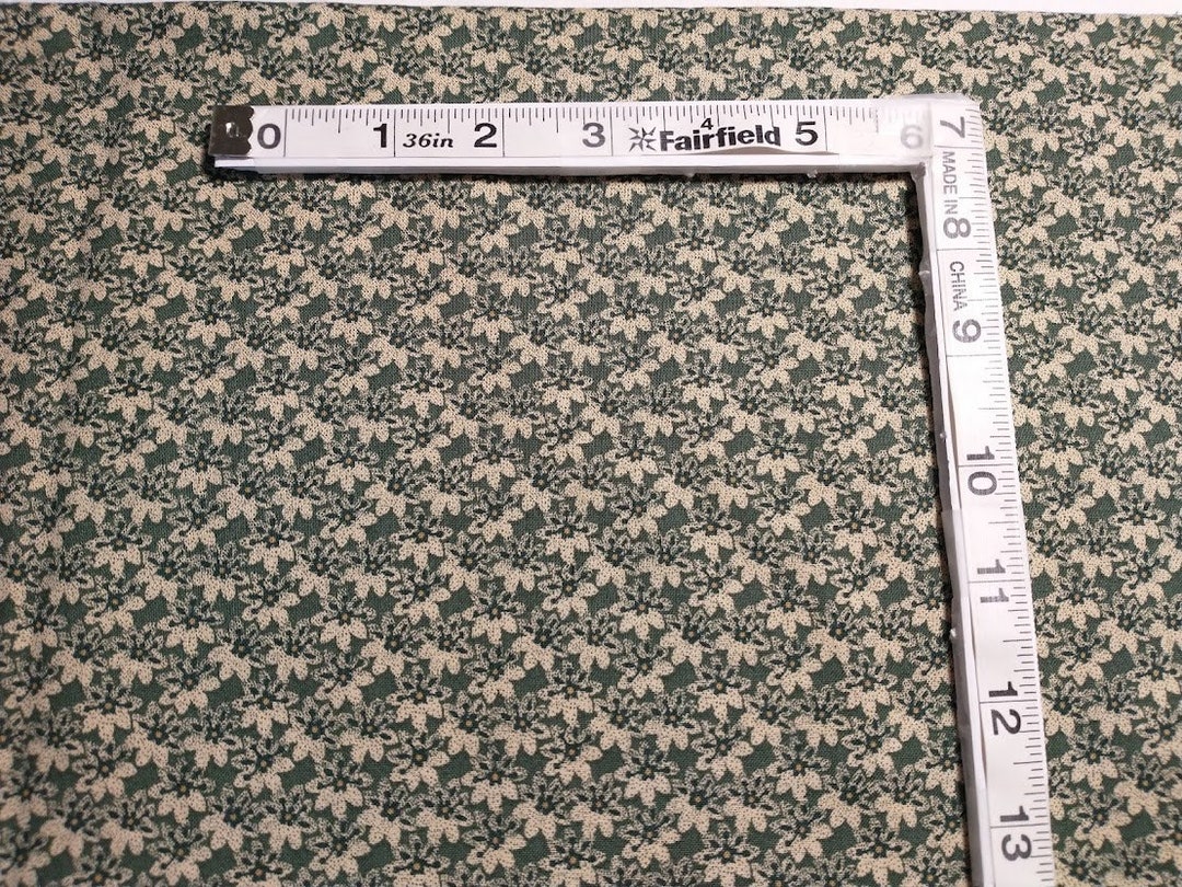 Two Tone Green Quilt Club by Thimbleberries/lynette Jensen for Rjr ...