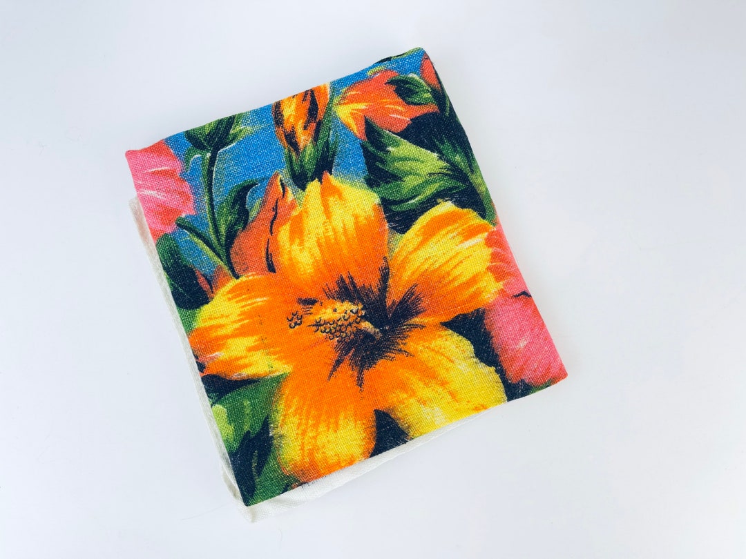 Vintage Large Floral Print 'bermuda' Souvenir Linen Tea Towel/tapestry ...