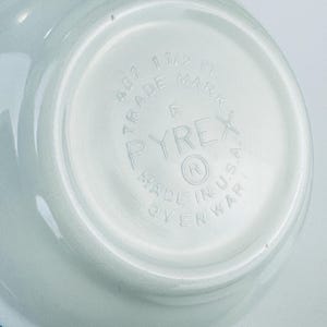 Vintage Horizon Blue Pyrex Round Mixing Bowls (#401/402) - Made in USA ...