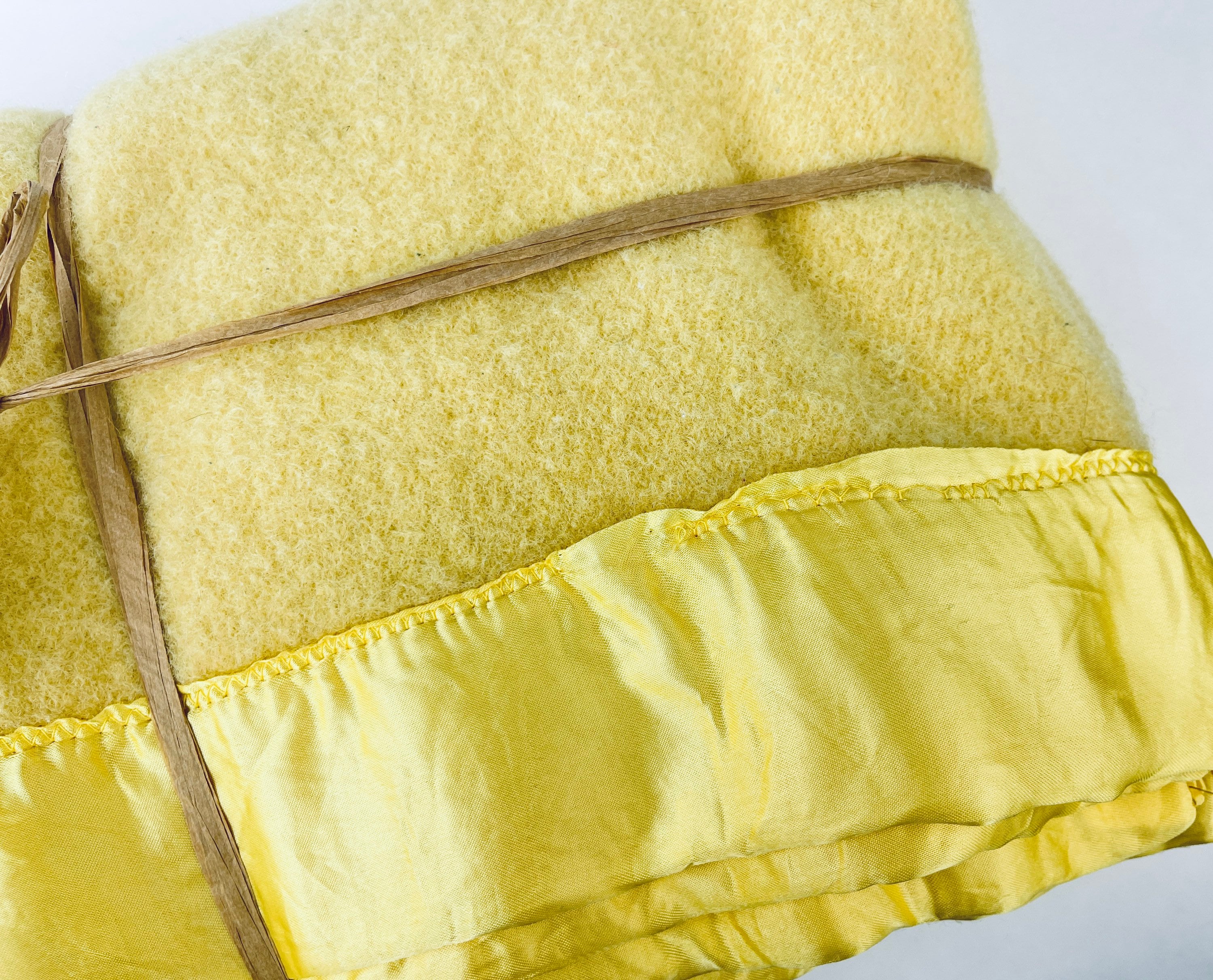 Vintage Yellow Wool Lap/couch/throw Blanket 56 X - Etsy