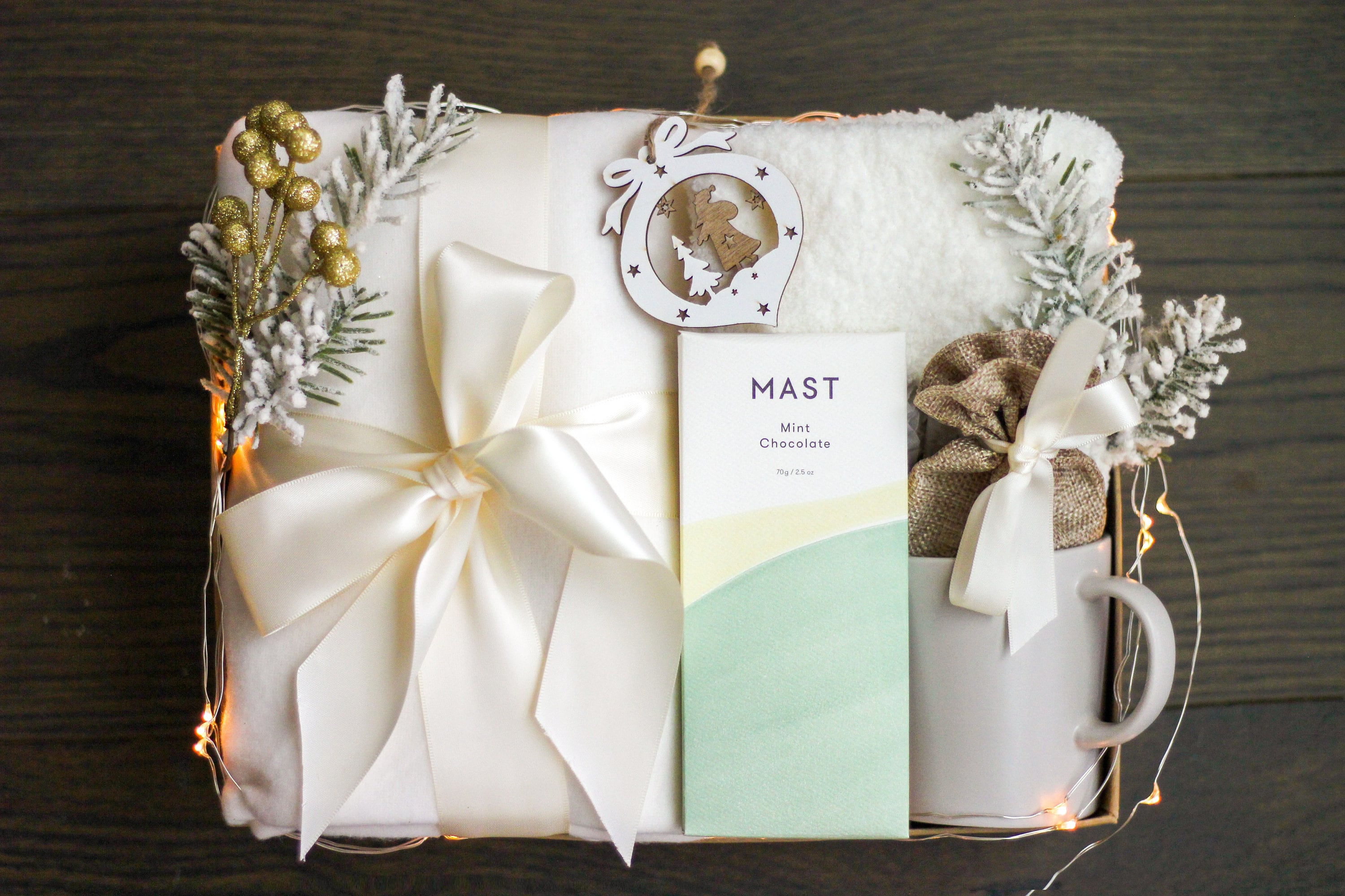 Cozy Gift Basket, Hygge Gift, Gift Box for Women, Holiday Gift Box ...