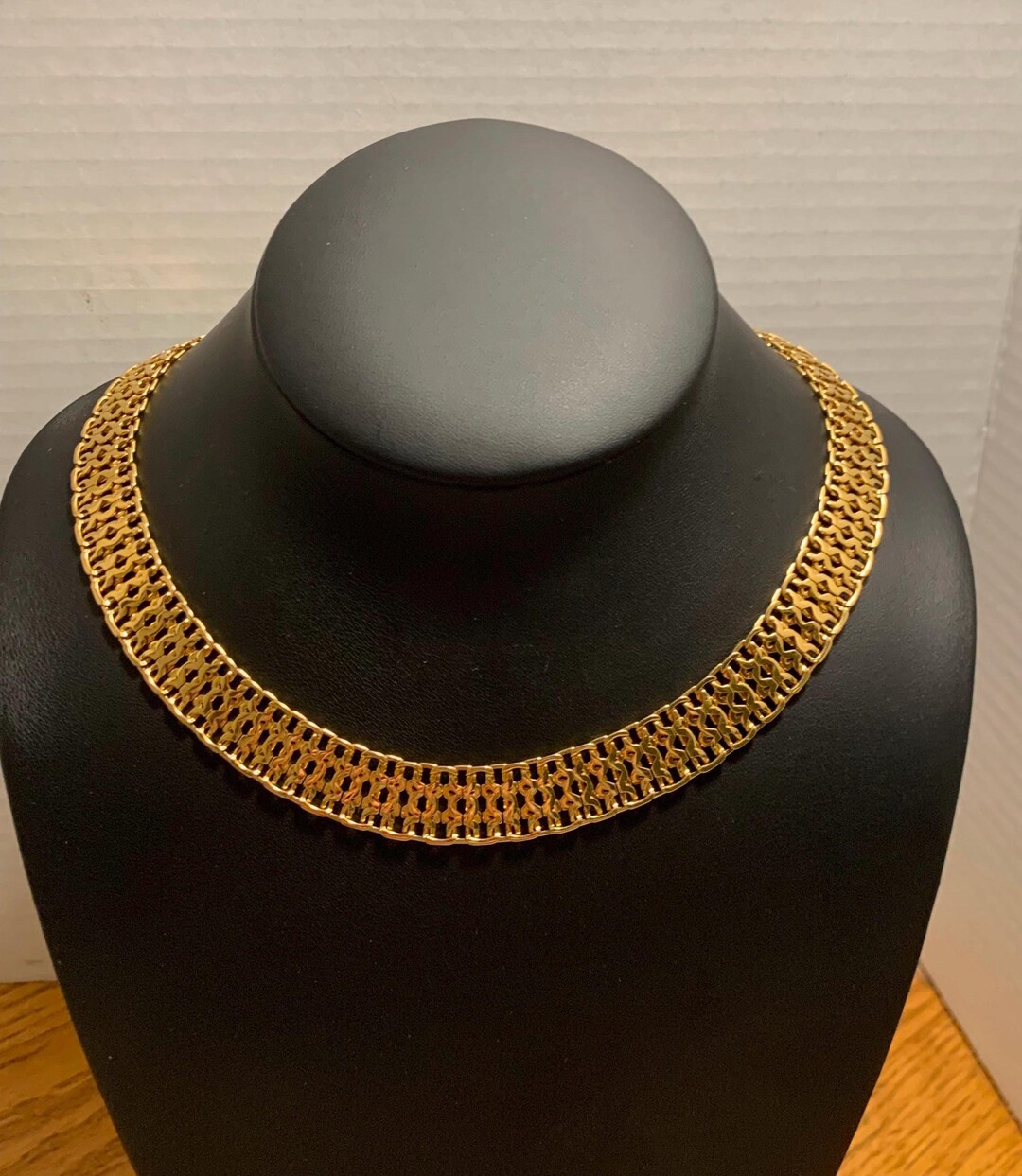 Beautiful Monet Vintage Gold Tone Filigree Herringbone Choker Neckace - Etsy