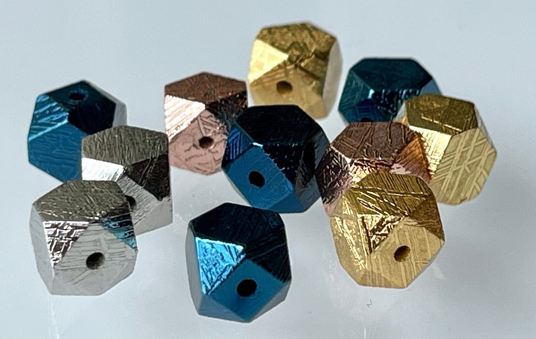 Meteorite Hexagonal Prism. Muonionalusta Meteorite. Meteorite Pendant ...