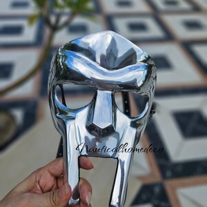 Maximus Gladiator Helmet Roman Cosplay Fantasy Mask Halloween Costume ...