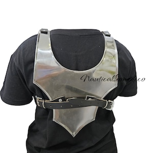 Medieval Knight Female Fantasy Armor Chestplate Roman Cuirass ...