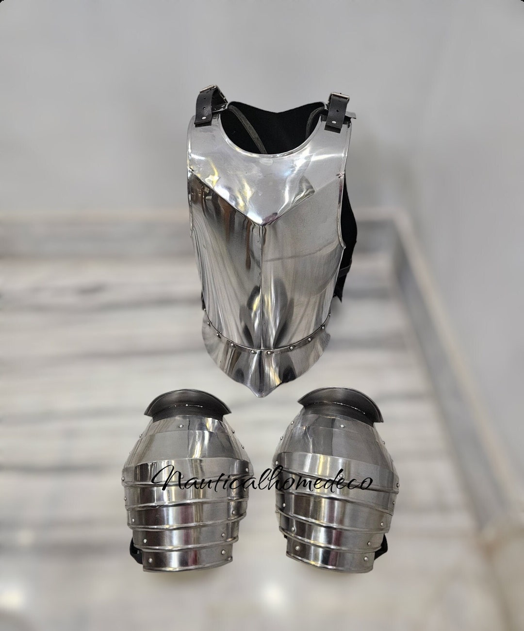 Medieval Knight Muscle Armor Chest Plate & Pauldrons - Roman Cuirass ...