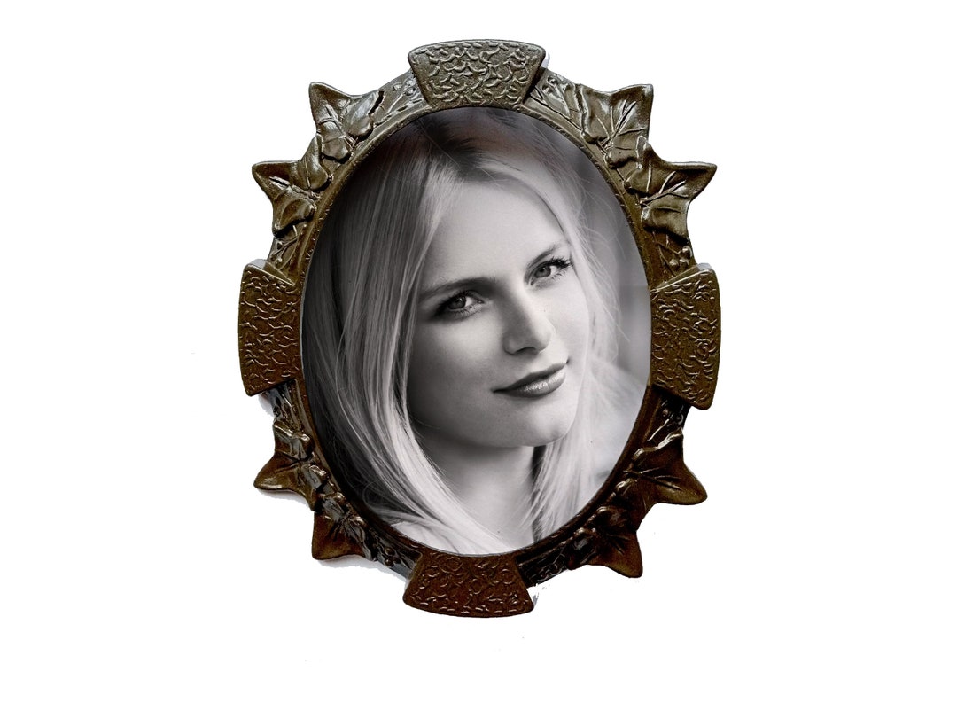 Vintage Oval Dark Frame for Headstone Pictures - Heavy Brass Leaf ...