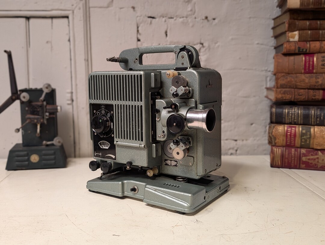 Vintage Siemens 16mm Movie Projector - Etsy