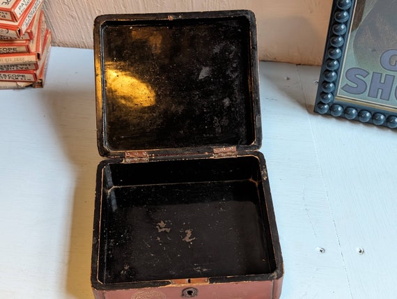 1920's Red Laquere Japanese Box - Gem