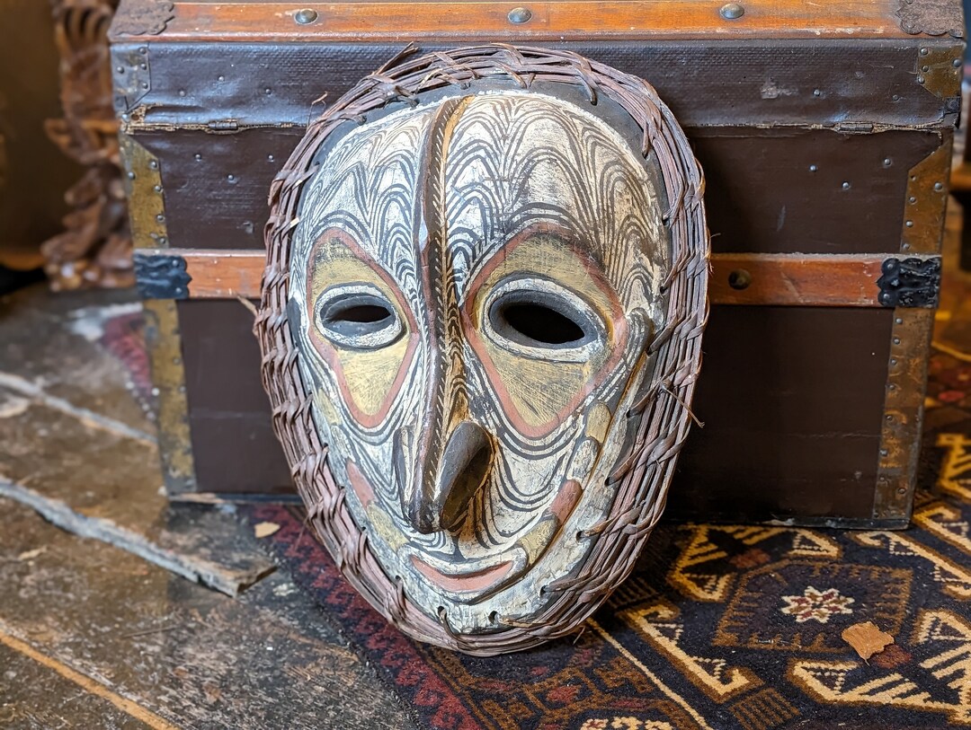 Large Early 20th.c Papua New Guinea Tribal Mask - Etsy