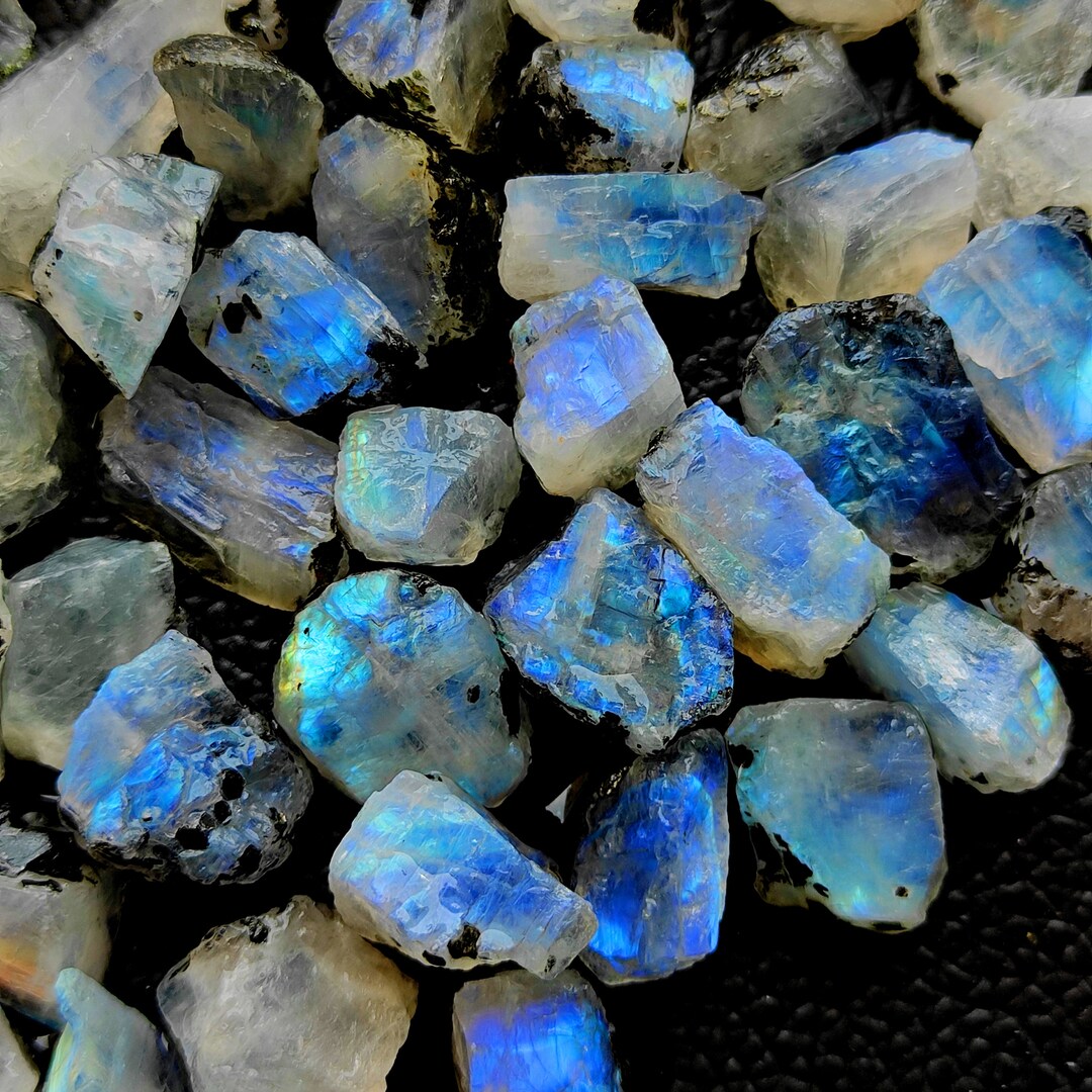 Wholesale Small Size Moonstone Rough Top Quality Raw Shape Moonstone ...