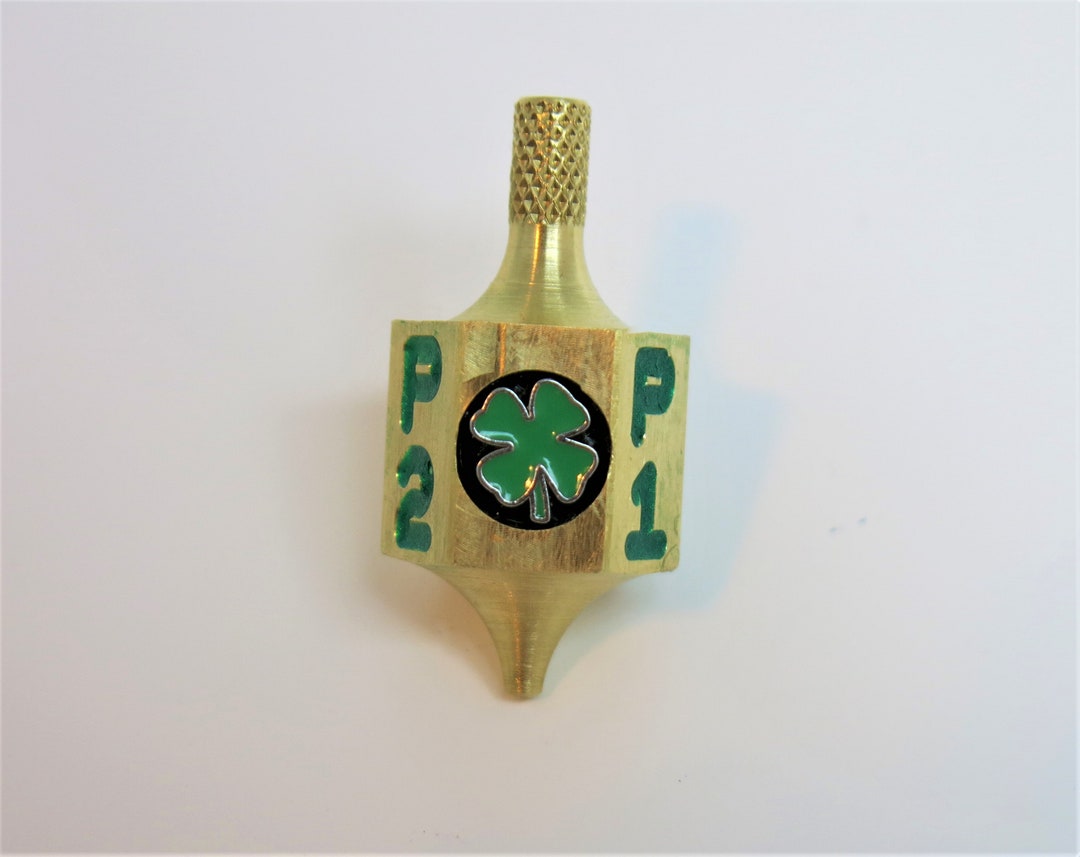 Top Spinning Clover Top Party Game Pub Bar Game Spinning Top Game Put ...