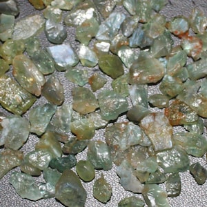 Alexandrite Rough, 25-30% Green to Red Color Change Natural Alexandrite ...