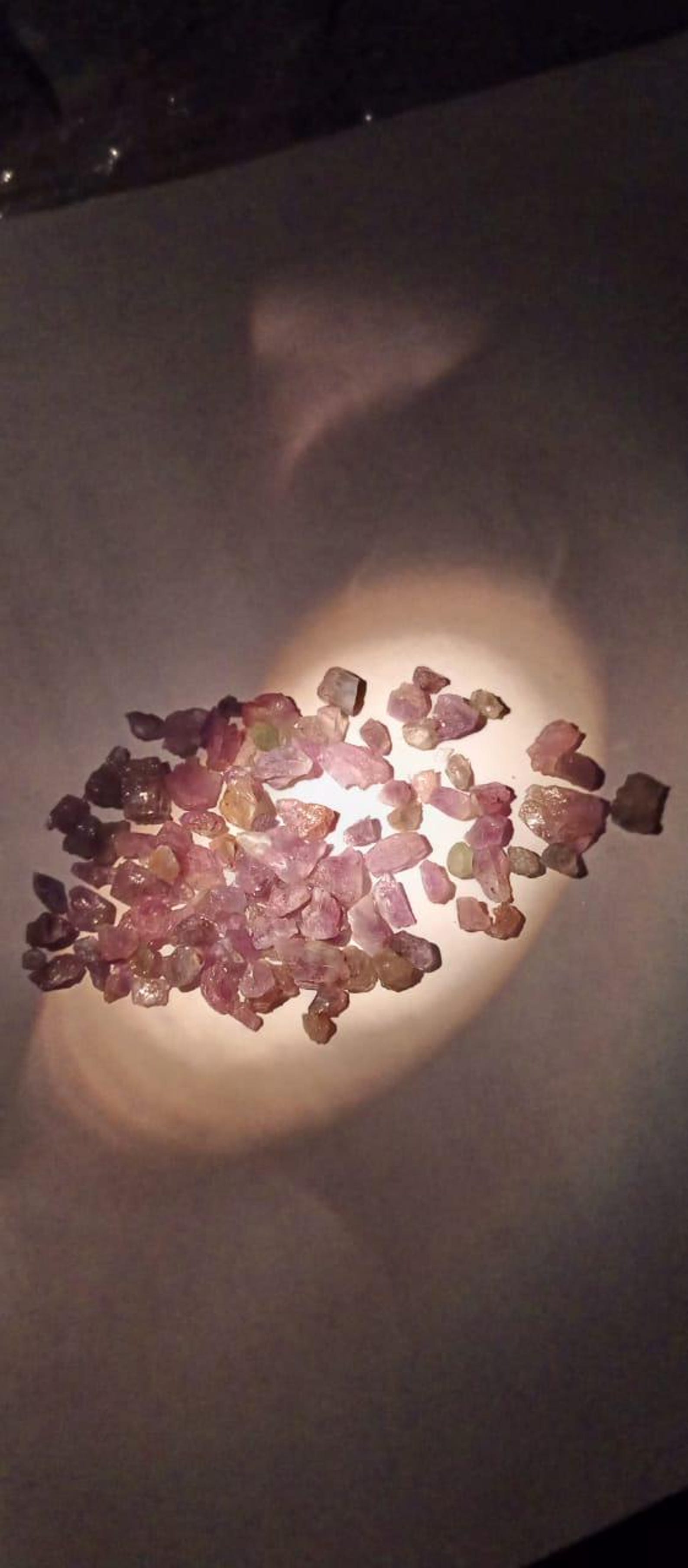 Alexandrite Rough, 25-30% Green to Red Color Change Natural Alexandrite ...