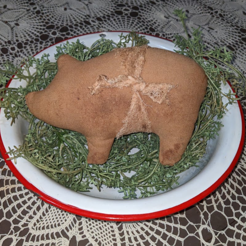 Primitive Pig - Etsy