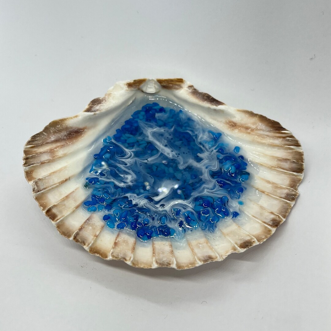 Resin Ocean Scape Inside a Large Seashell Trinket Dish Ring - Etsy