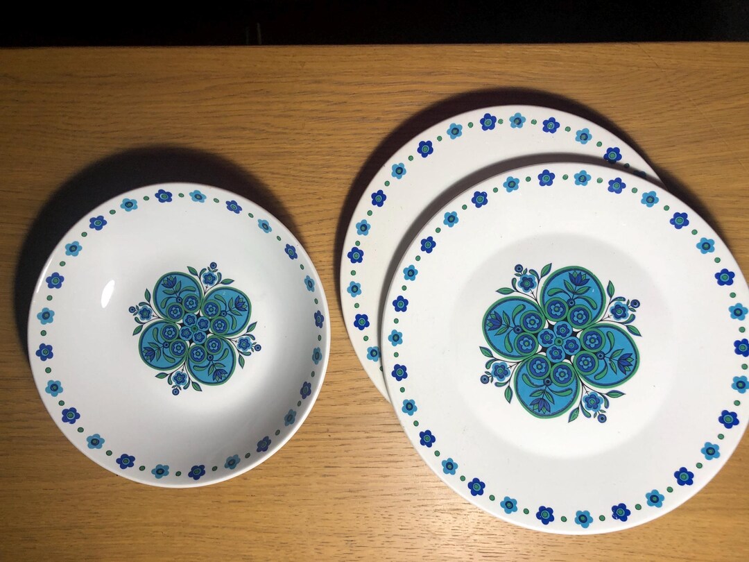 J&G Meakin Studio Pottery Pieces Designed by Jessica Tait - Two Plates ...