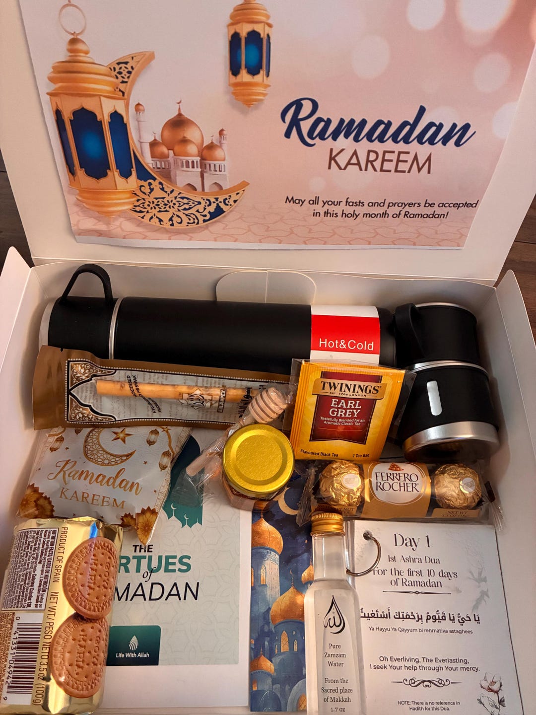Gift Box for Ramadan Gift Box With Zam Zam Water Eid Gift Box Ramadan ...