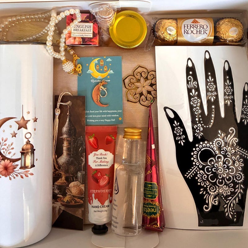 Ramadan Gift Box Hamper - 60+ Gift Ideas for 2026