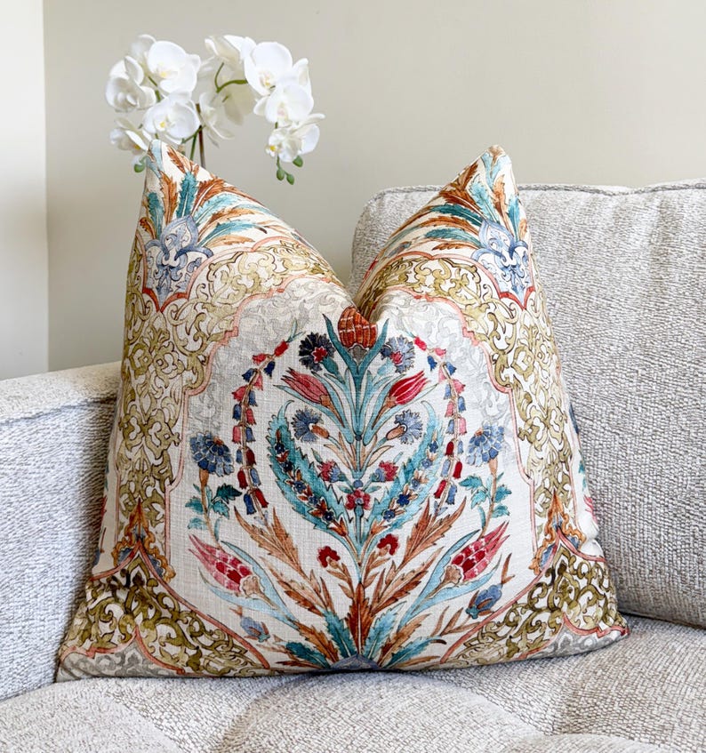 Medallion Floral Tapestry Throw Pillow Cover | Abstract Print ...