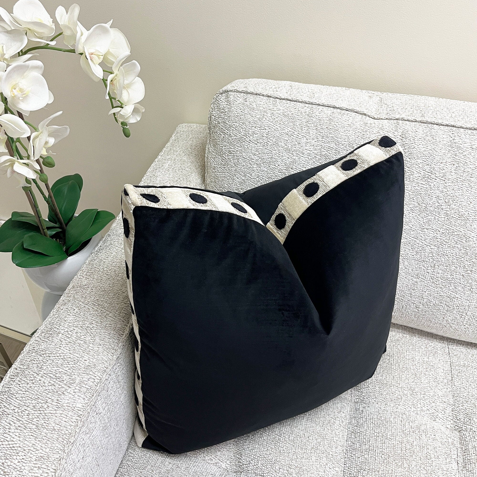 Black Velvet and Onyx Cream Velvet Throw Pillow | Black and Cream ...