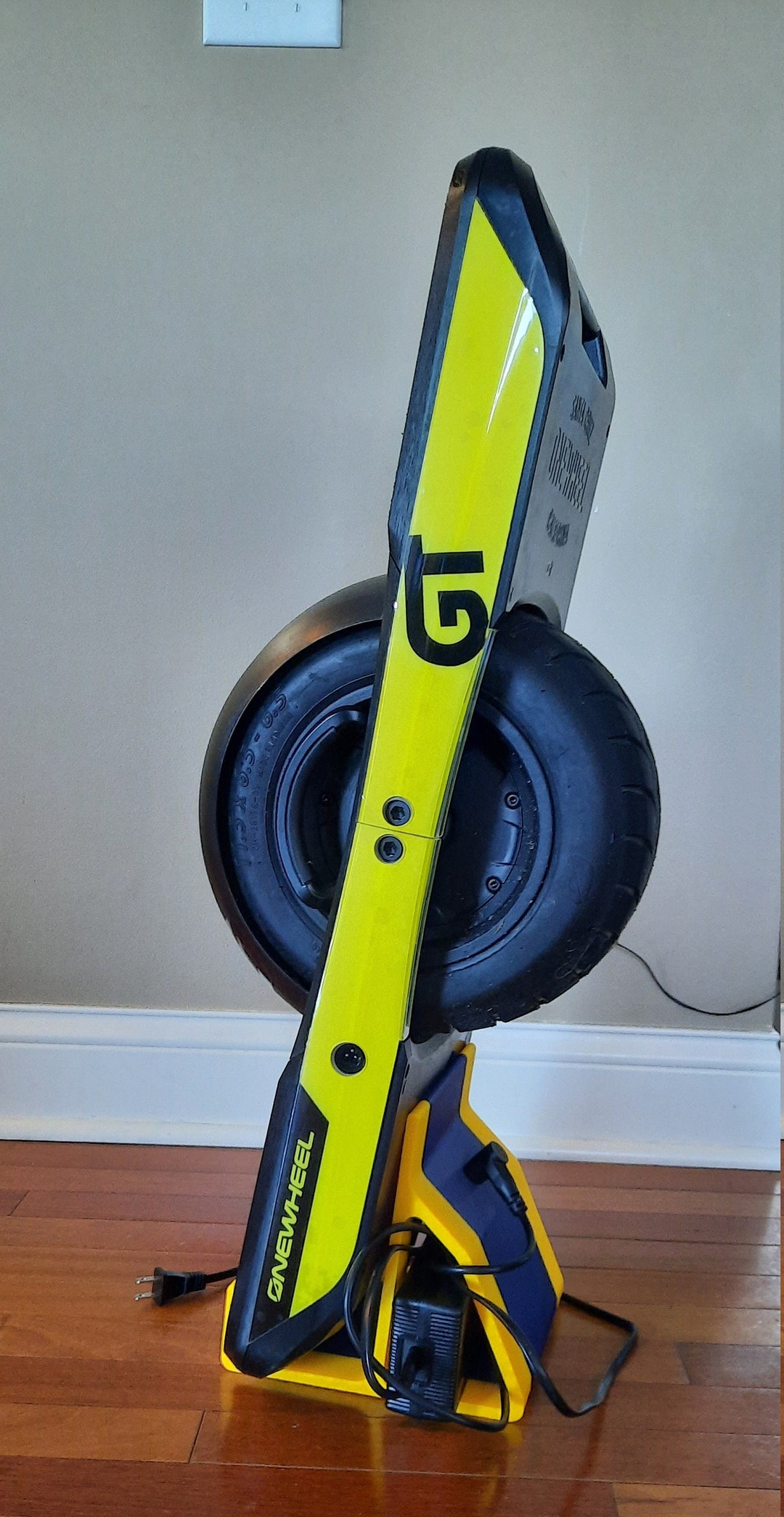 GT / Pint S Onewheel Stand & Charger Holder No One Wheel for Sale - Etsy