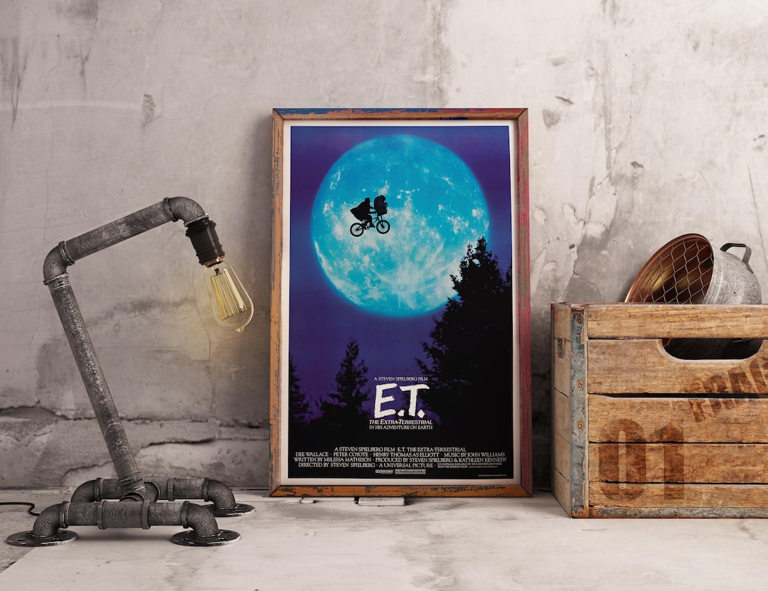 E.T Movie Poster Print | ET the Extra-terrestrial Movie Memorabilia ...