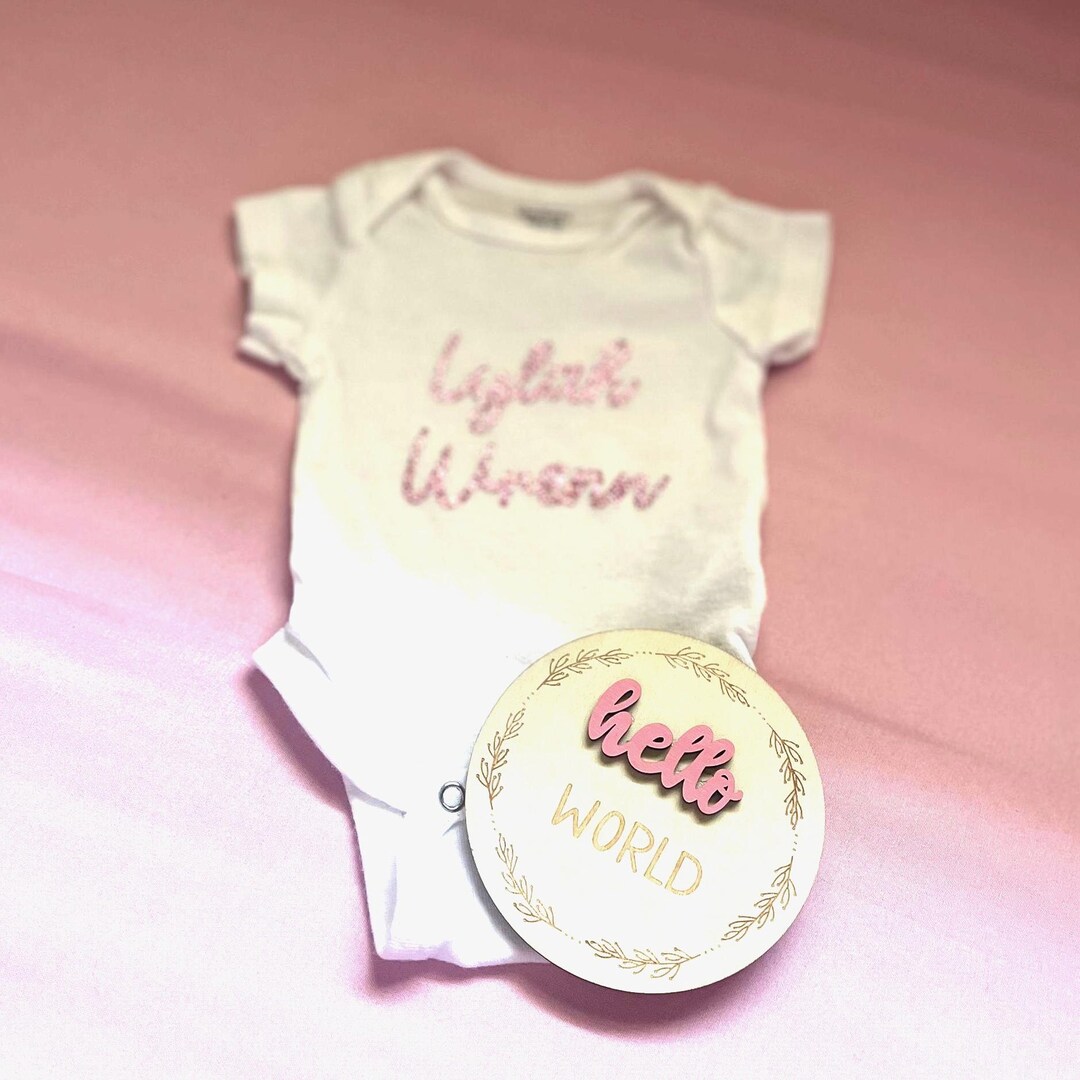 Custom Baby Name Bodysuit: Gerber Brand, Iron-on Vinyl - Etsy