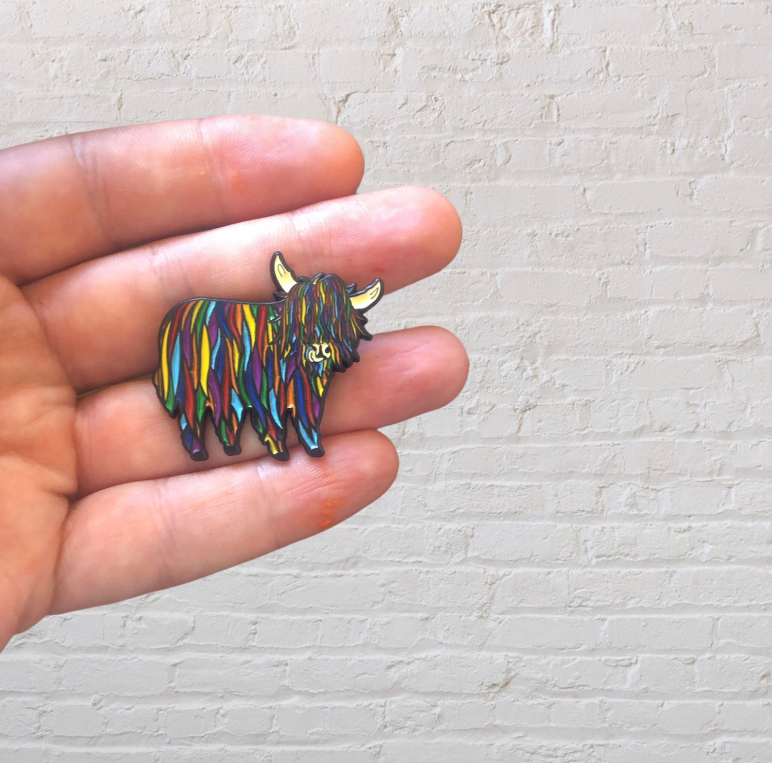 Highland Cow Pin Enamel in Rainbow Colours Badge - Etsy
