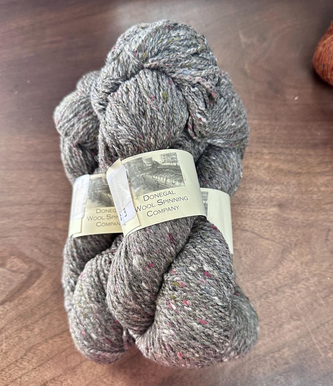 Donegal Tweed Yarn: Grey Fleck Aran Wool, Irish Hand Knitting Yarn - Etsy
