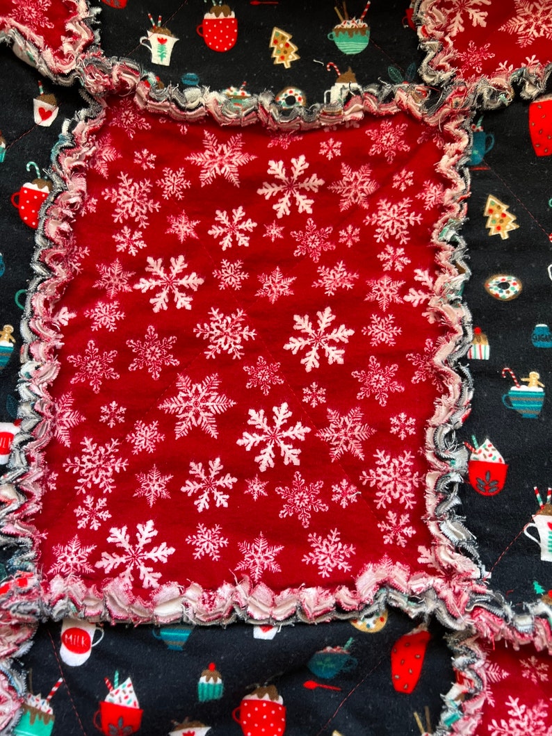 Christmas Rag Quilt/throw. Handmade - Etsy