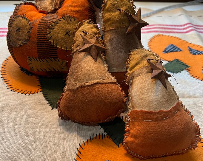 Primitive Pumkin and Candy Corn. Handmade - Etsy